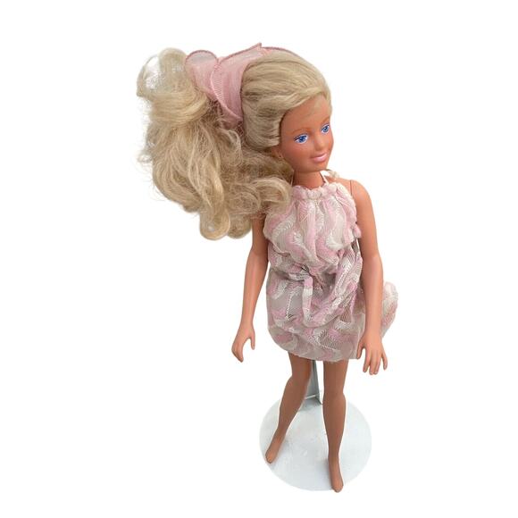 Hasbro | Toys | 987 Vtg Hasbro Maxie Barbie Girl Doll Blonde Hair Blue ...